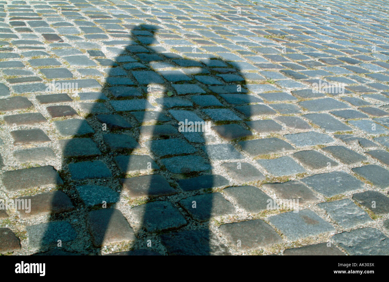 Shadows of two people fighting Stock Photo - Alamy