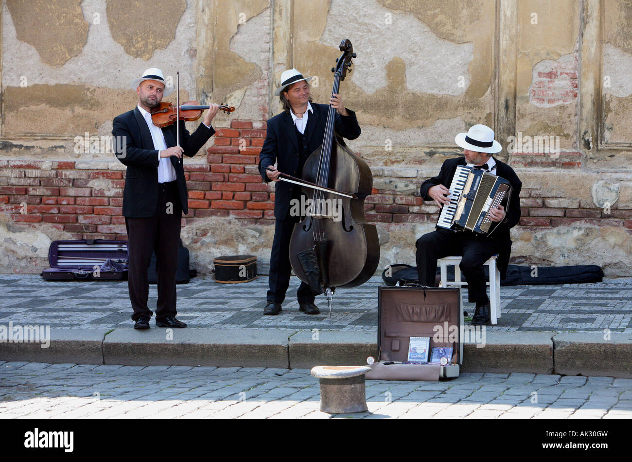 Street busker band in Prague Stock Photo - Alamy