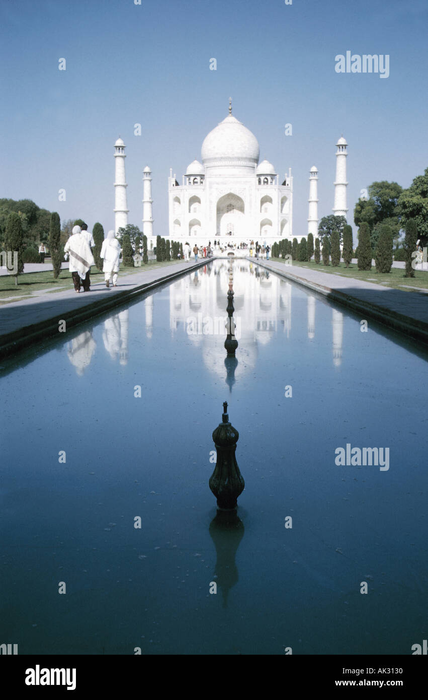 Taj mahal palace reflections hi-res stock photography and images - Alamy