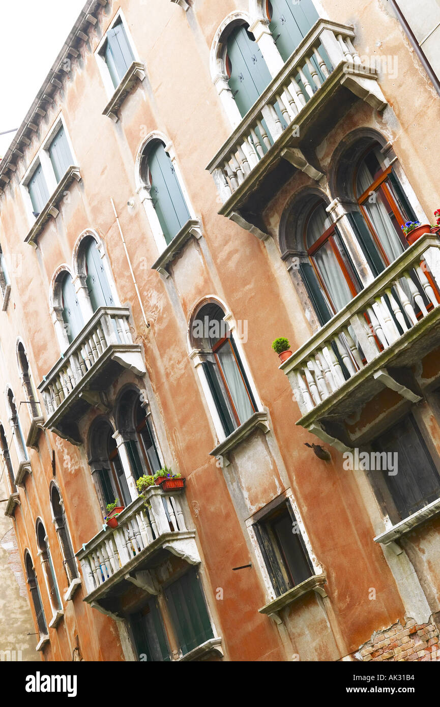 Balconies on building hi-res stock photography and images - Alamy