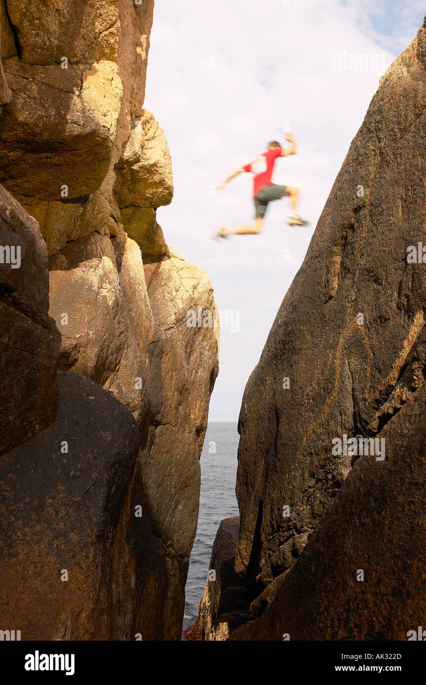 Leaping figure hi-res stock photography and images - Alamy