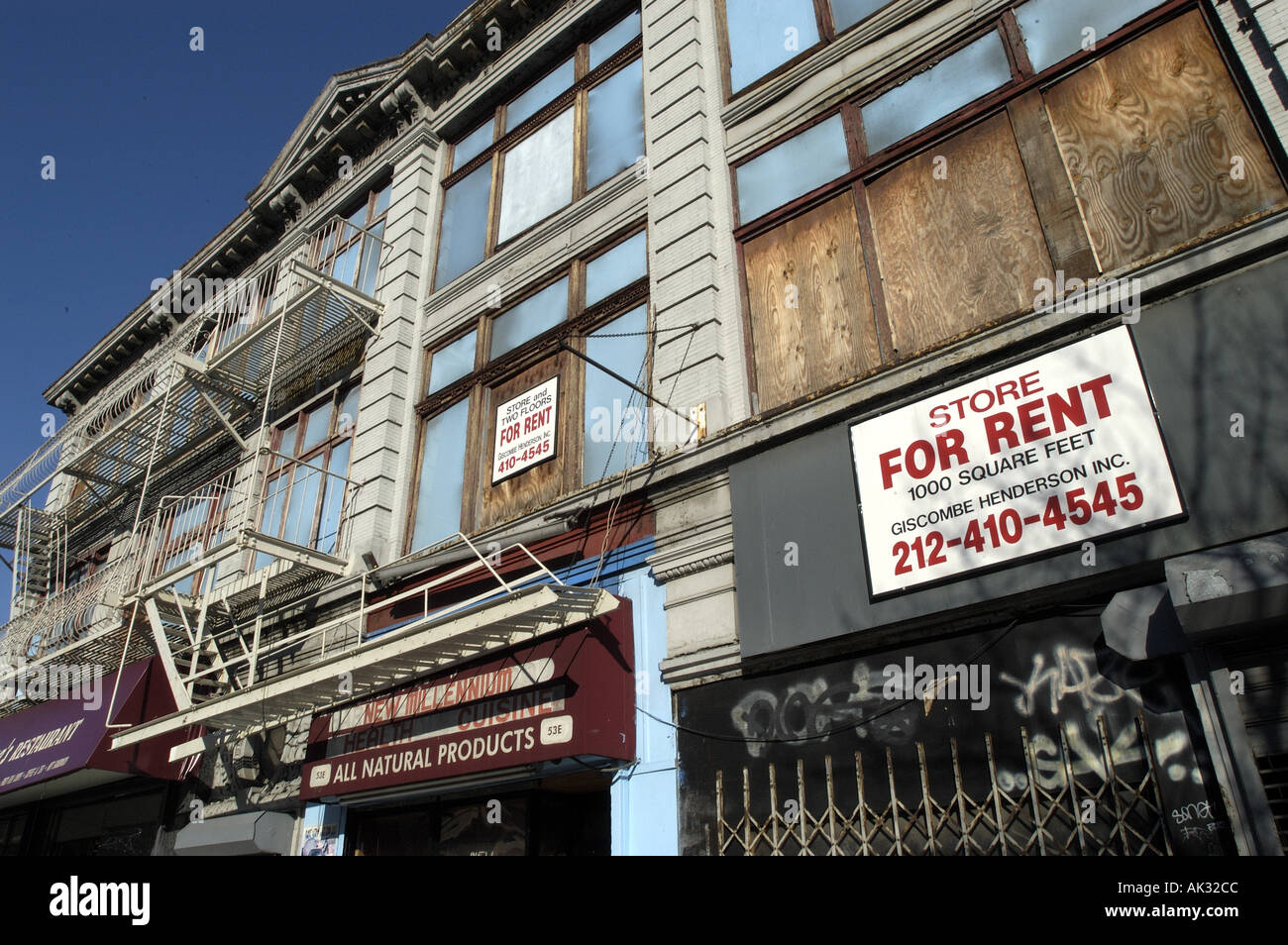 NY Harlem buildings storefront shop horizontal Stock Photo - Alamy
