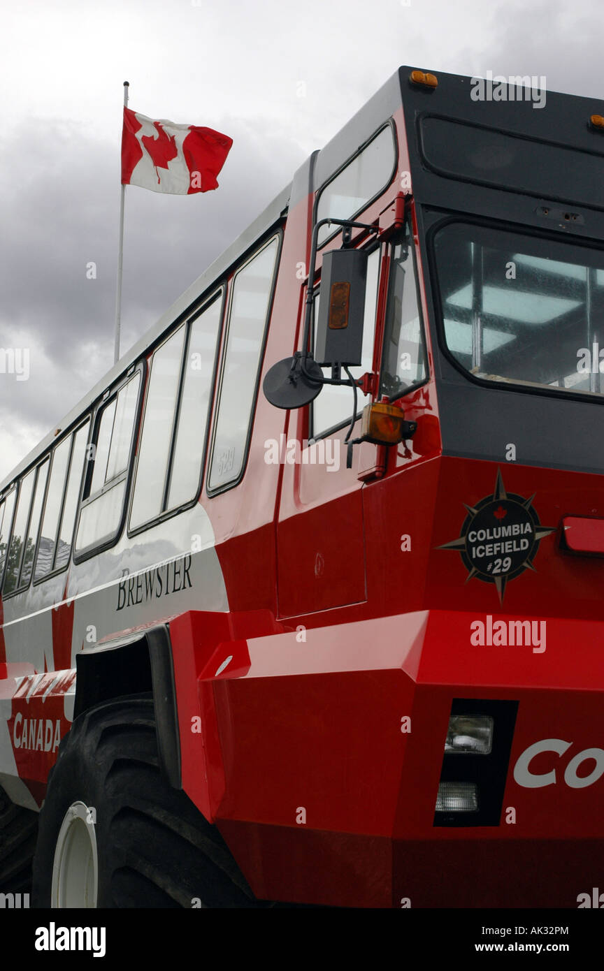 Ice explorer bus hi-res stock photography and images - Alamy