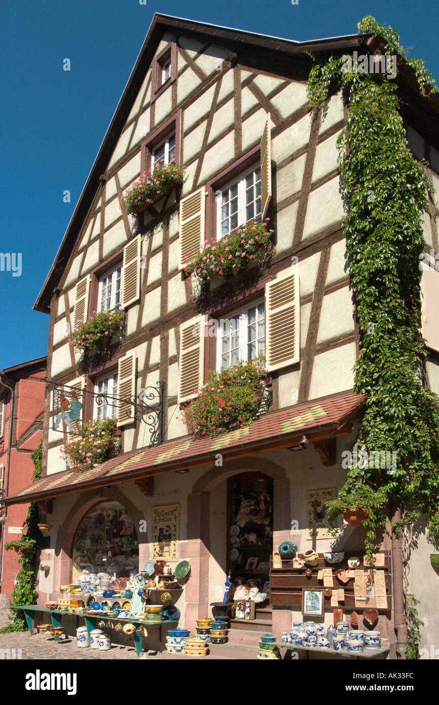 Alsace pottery hi-res stock photography and images - Alamy