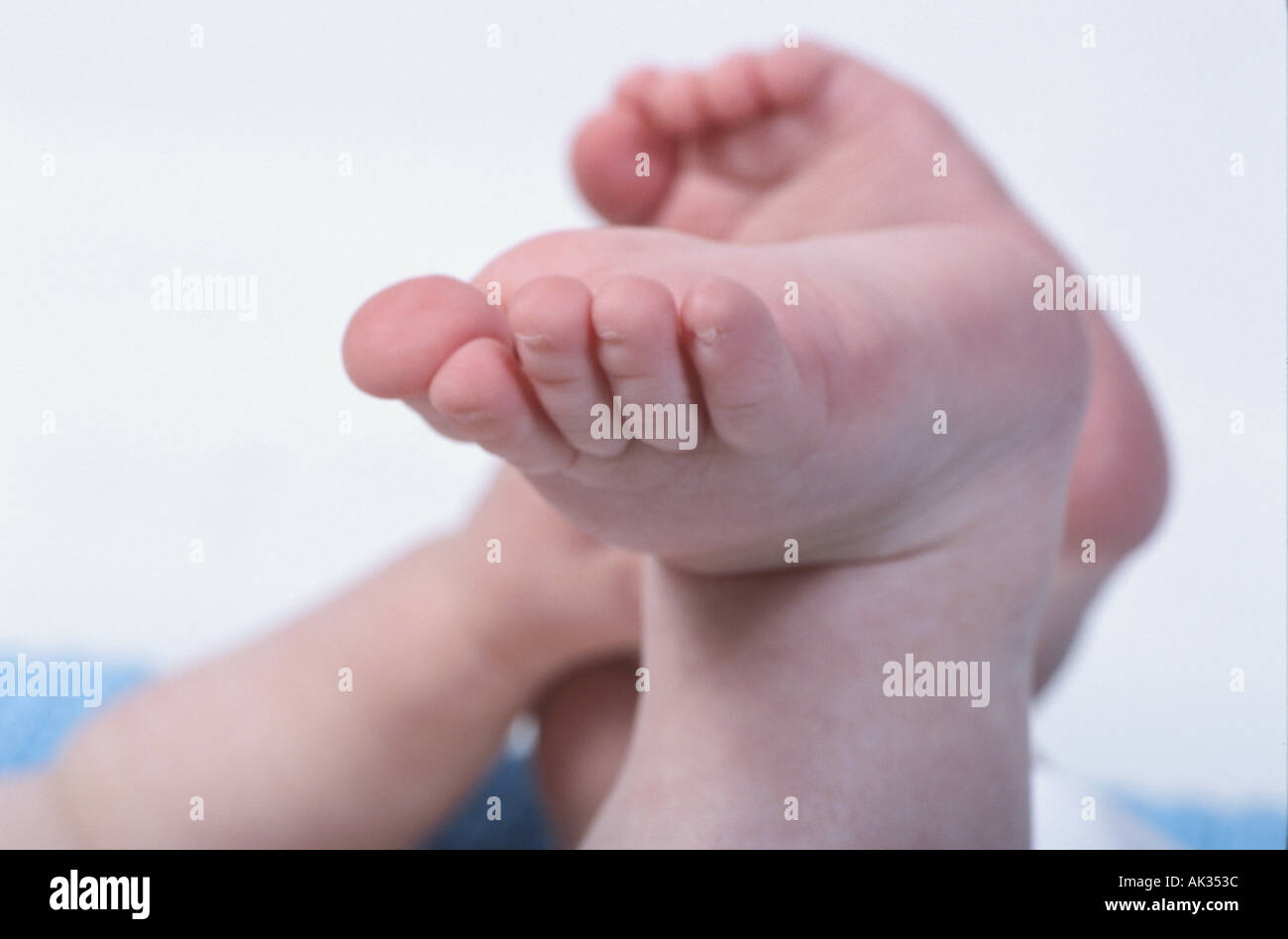Baby kick leg hi-res stock photography and images - Alamy