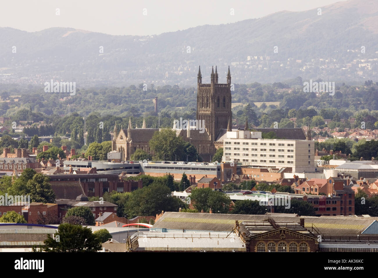 Worcester cathedral view hi-res stock photography and images - Alamy