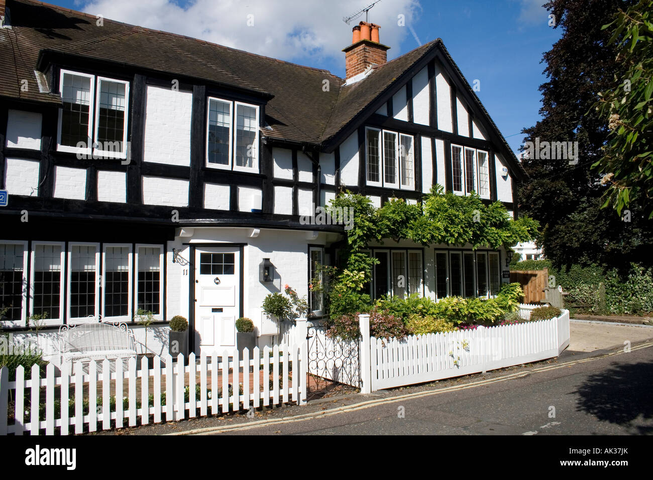 House Front Bray Berkshire Stock Photo - Alamy