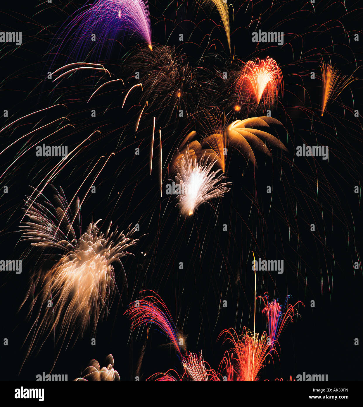 Exothermic chemical reaction hi-res stock photography and images - Alamy