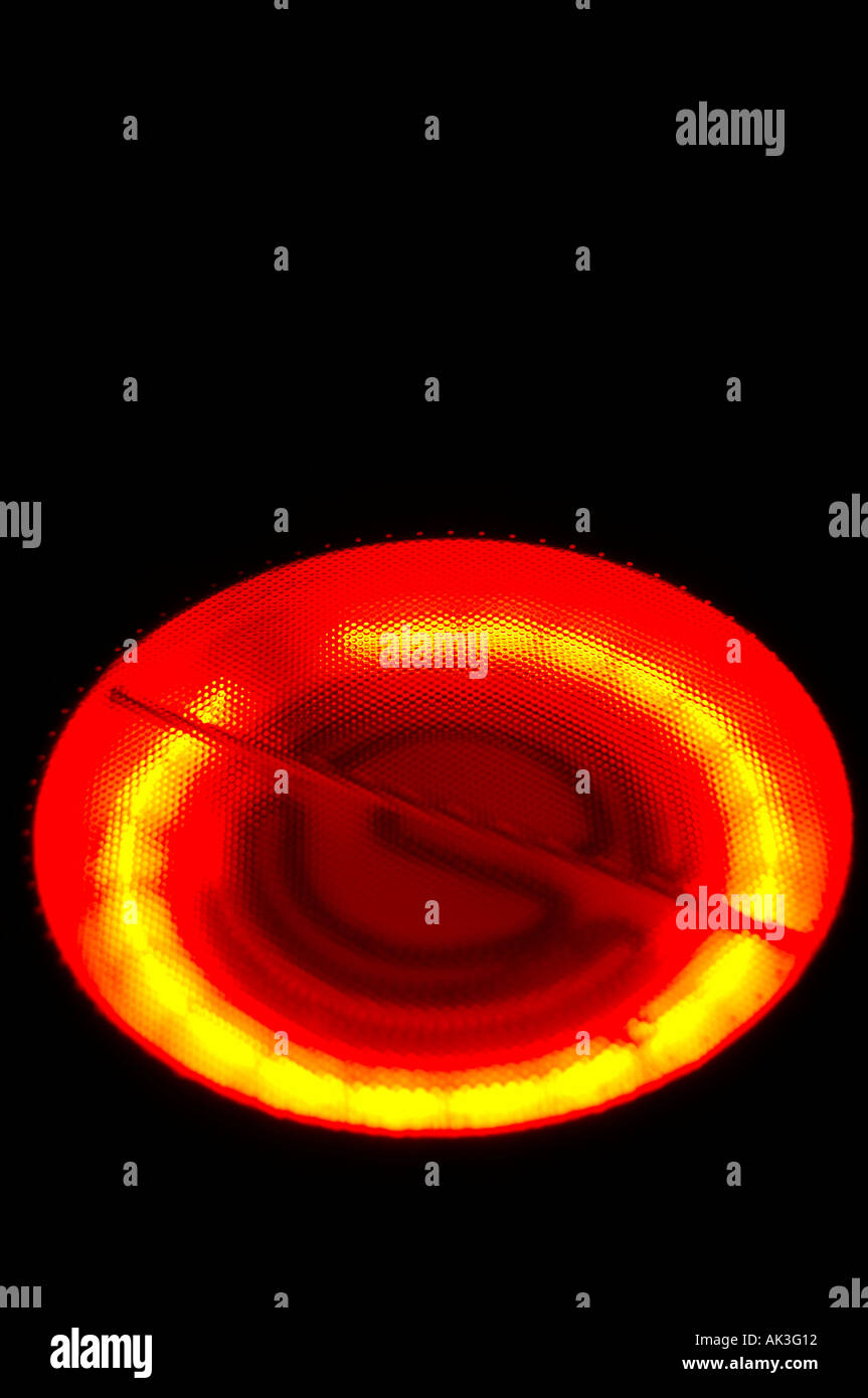 Close up of ceramic halogen electric cooker hob Stock Photo - Alamy