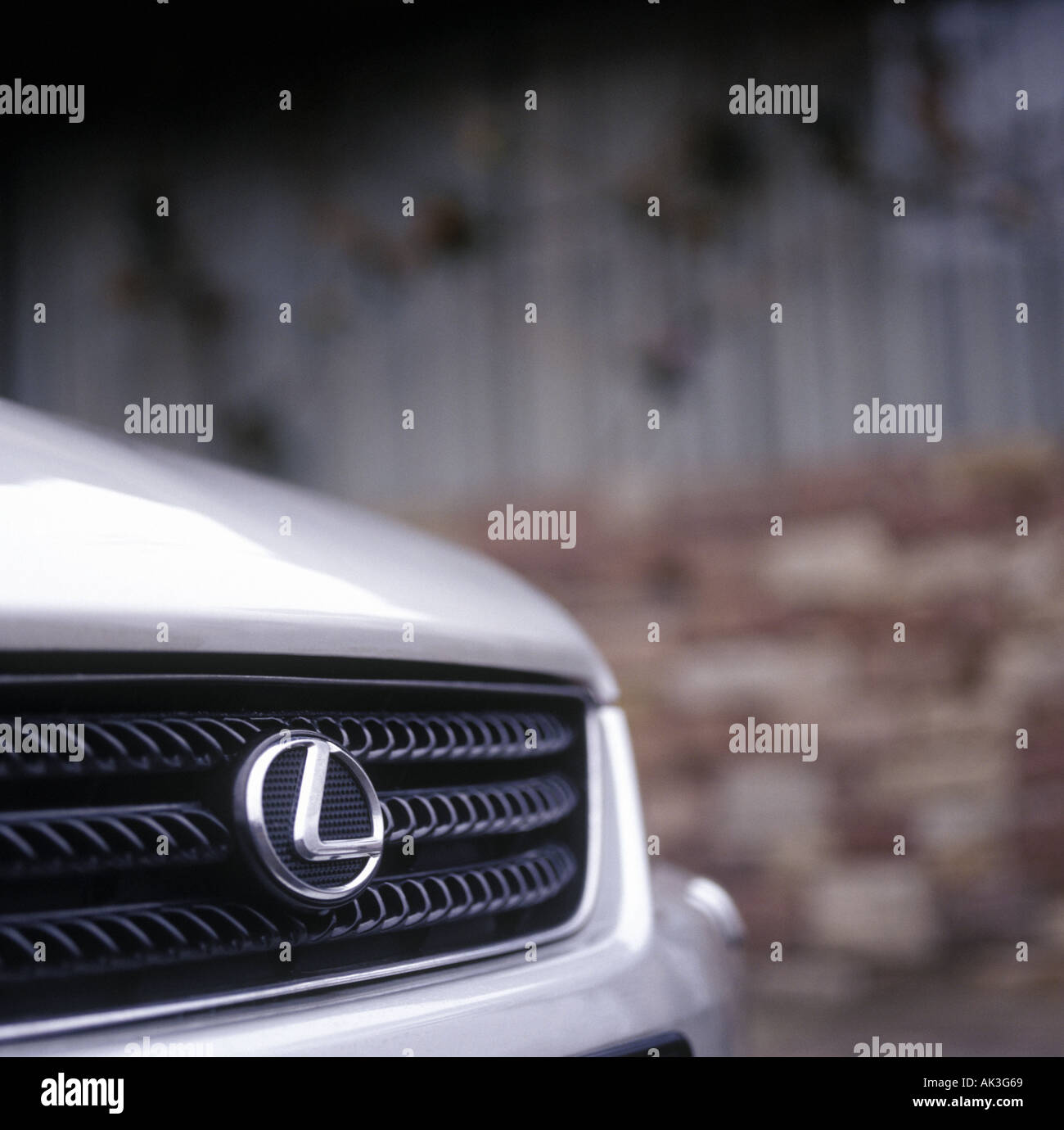 Lexus badge hi-res stock photography and images - Alamy