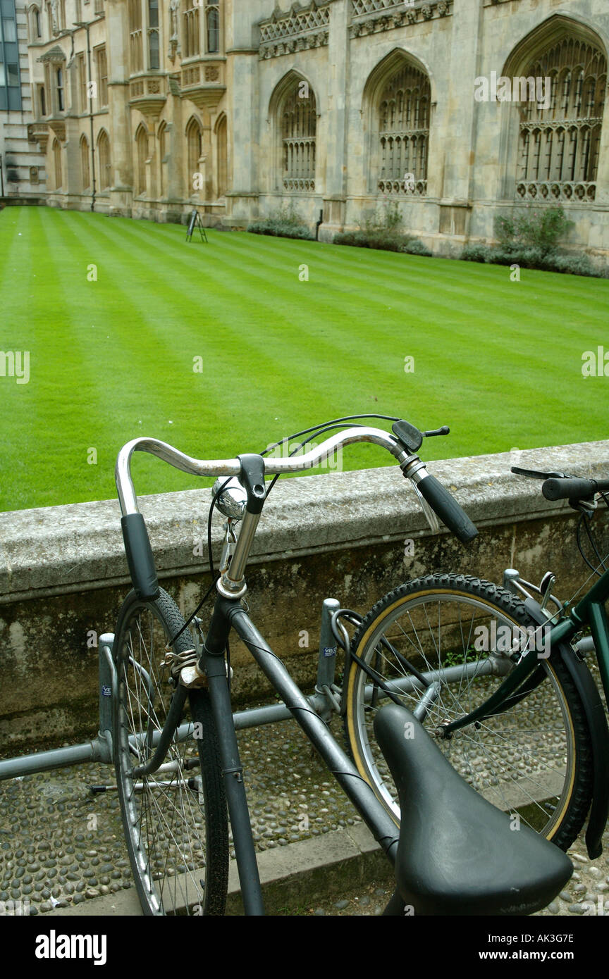 Cambridge College Bicycle Stock Photo - Alamy