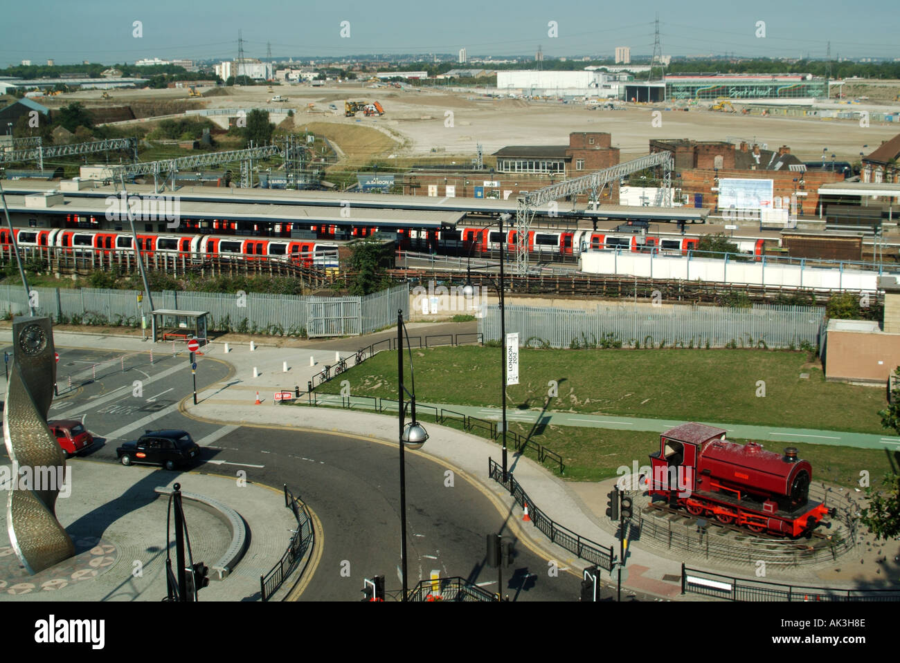 Stratford eye building construction site hi-res stock photography and ...