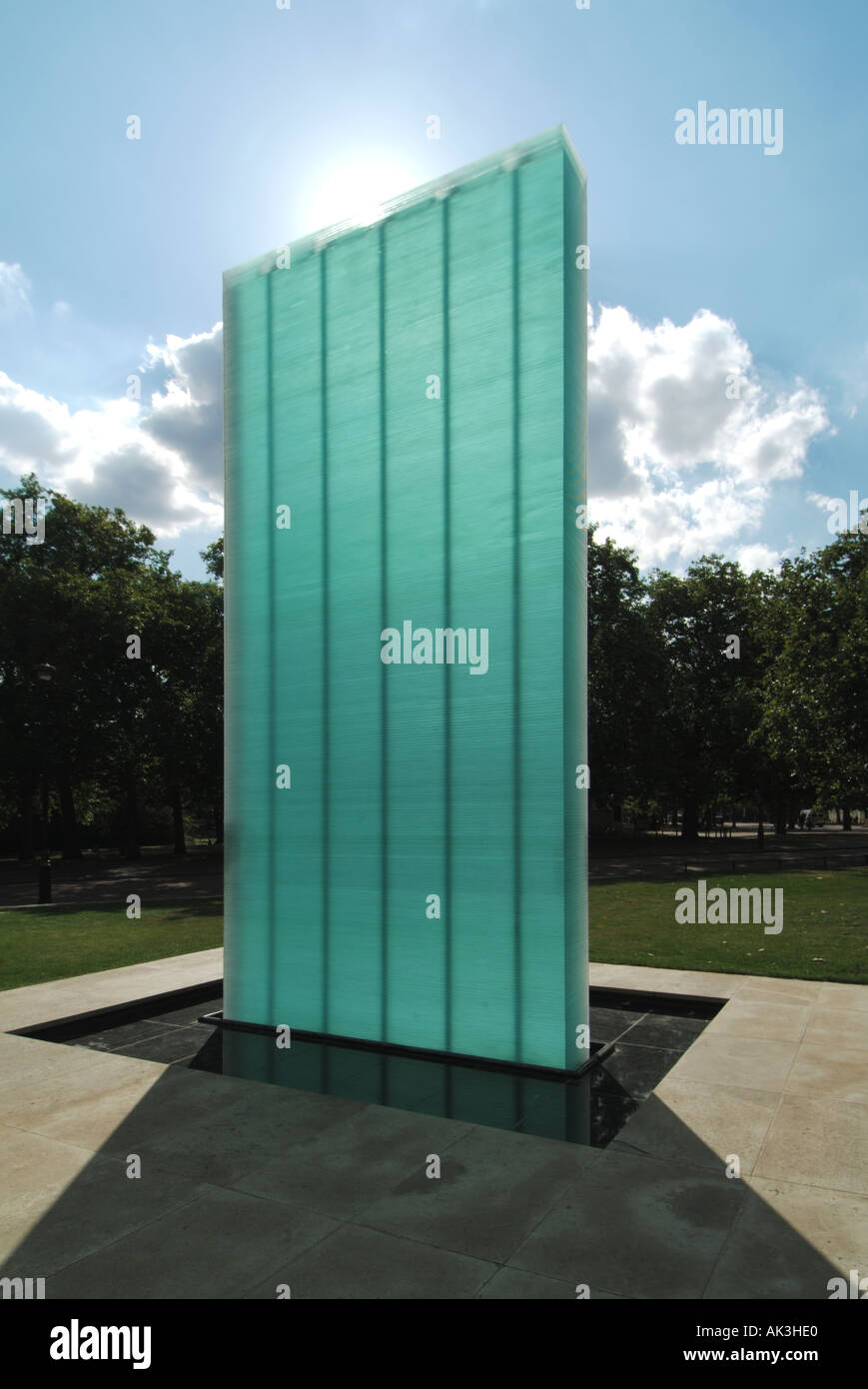London national police memorial hi-res stock photography and images - Alamy