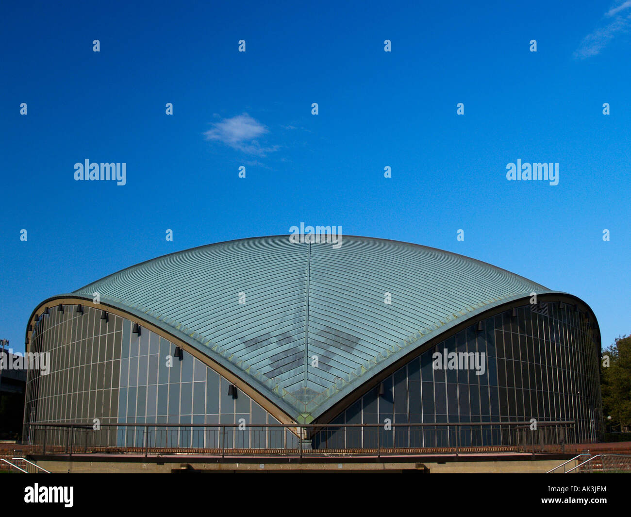 Kresge auditorium hi-res stock photography and images - Alamy