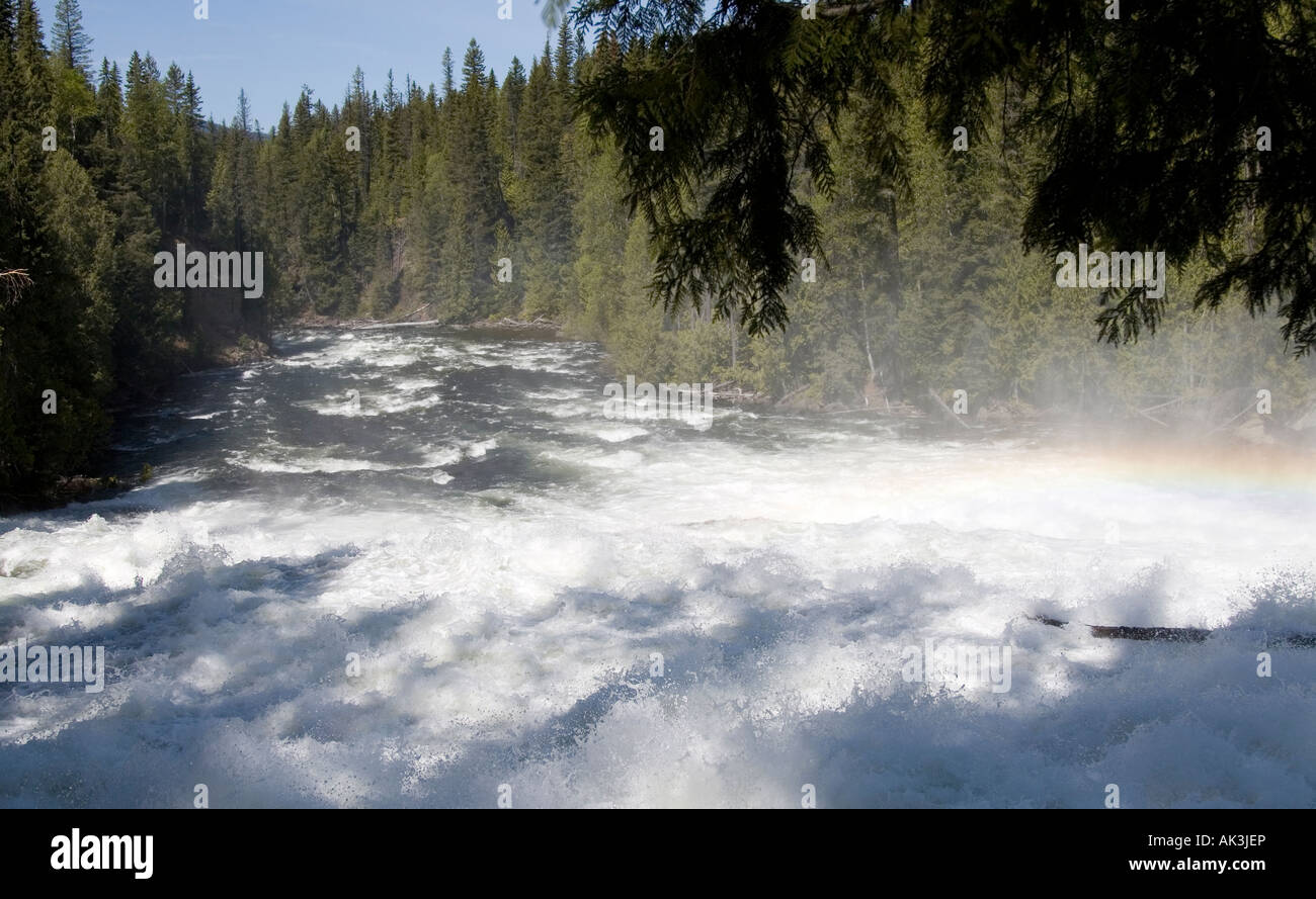 White lined river hi-res stock photography and images - Alamy