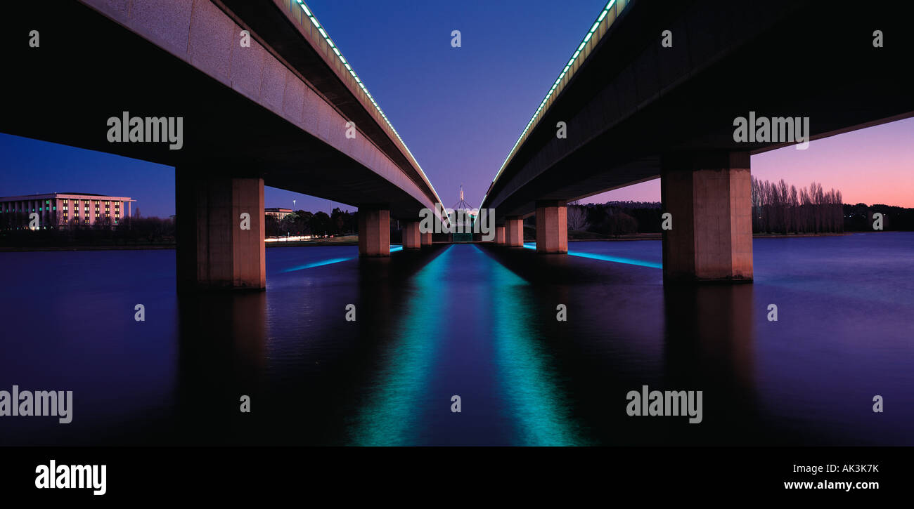 Commonwealth bridge hi-res stock photography and images - Alamy