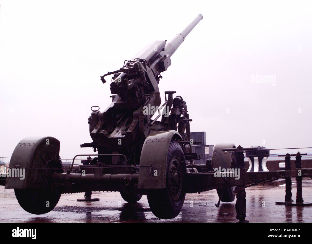 World War II Anti Aircraft Gun Stock Photo - Alamy