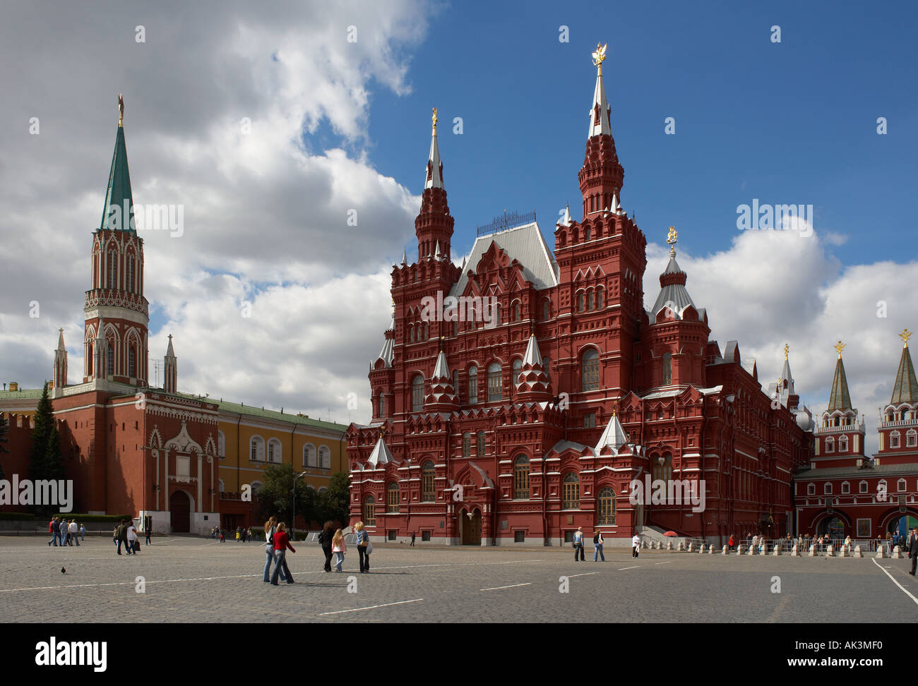 STATE HISTORY MUSEUM AND RESURRECTION GATE RED SQUARE MOSCOW Stock ...