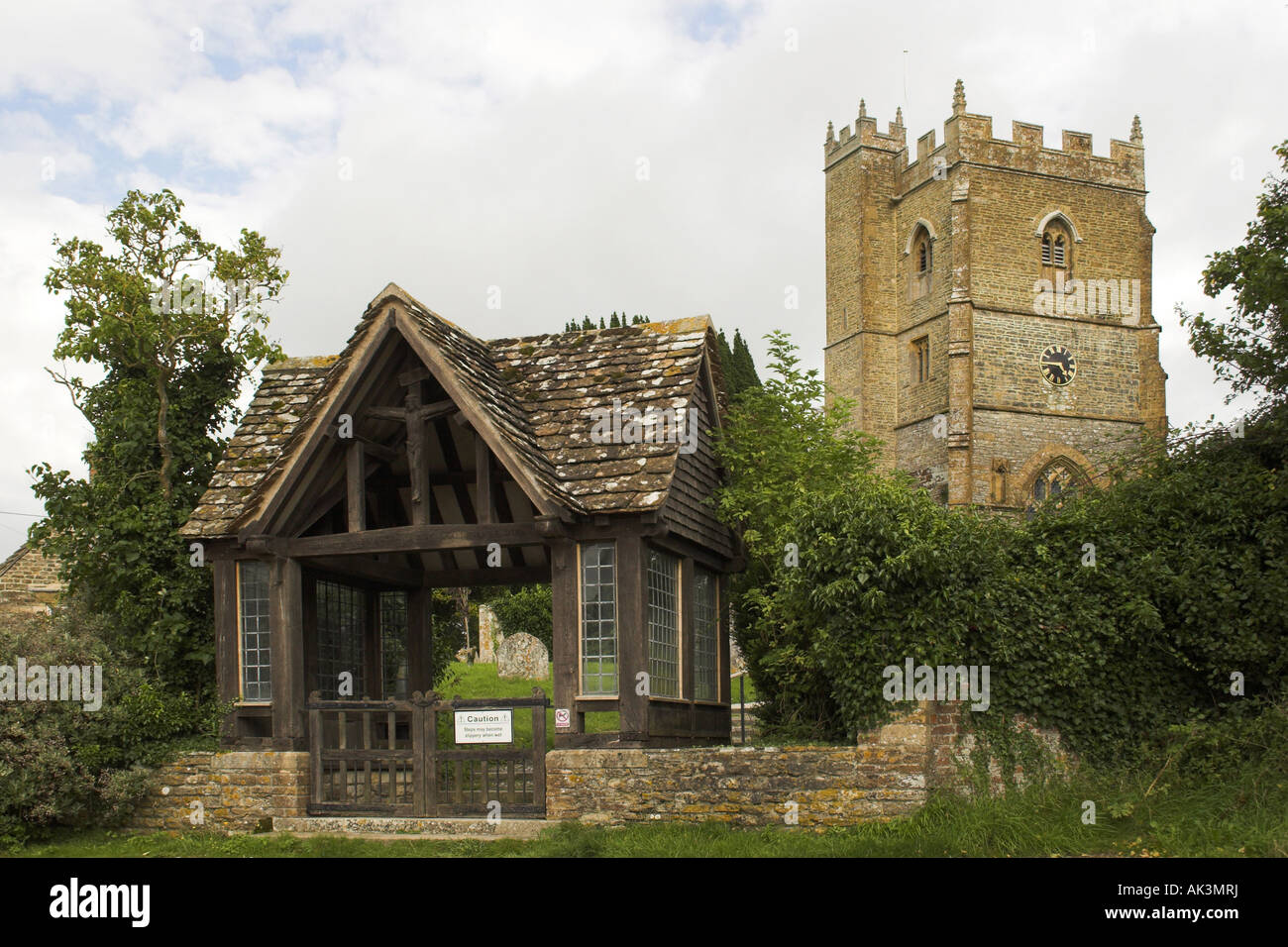 Lychgate hi-res stock photography and images - Alamy