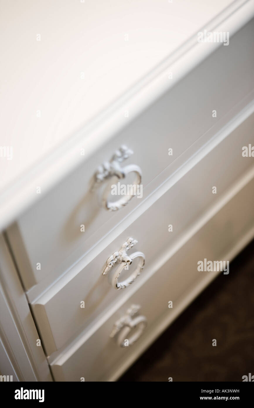 White drawer from above hi-res stock photography and images - Alamy