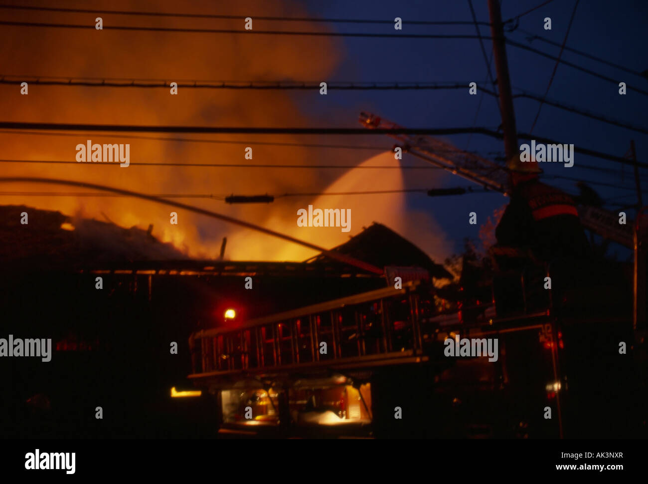 Fire, garage, house flames hi-res stock photography and images - Alamy