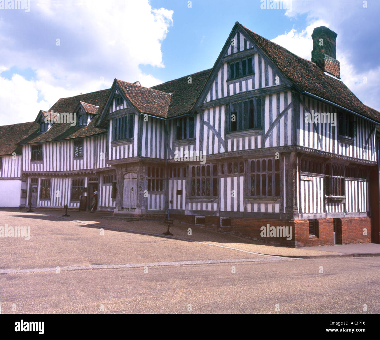 Lavenham guild hall hi-res stock photography and images - Alamy