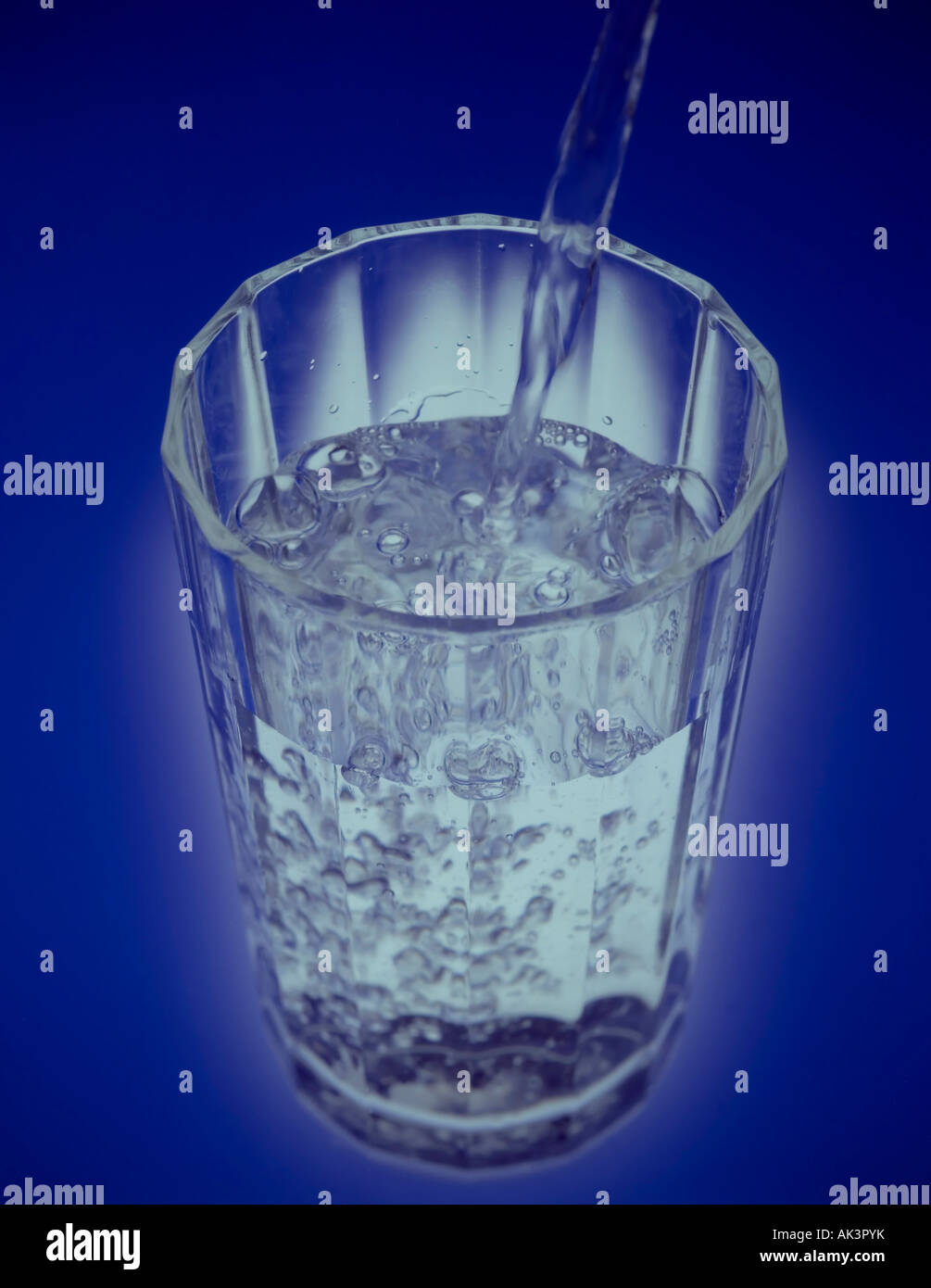 Glass being filled with water hi-res stock photography and images - Alamy