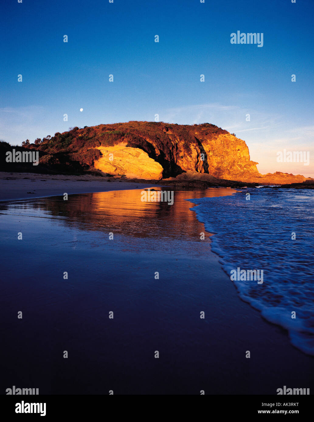 Australia. New South Wales. Tomakin Bay. Beach at sundown Stock Photo ...