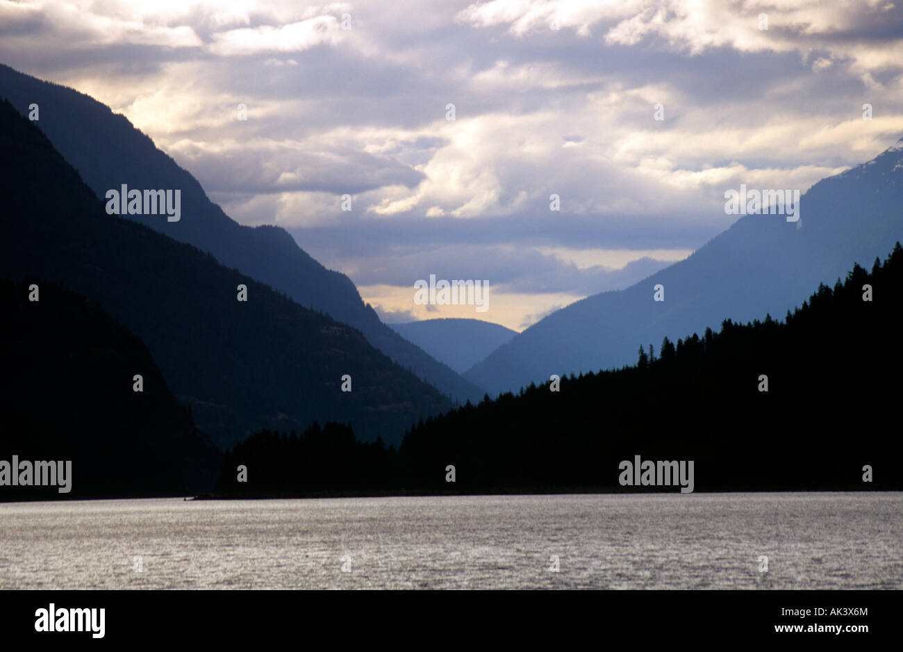 Buttle lake hi-res stock photography and images - Alamy