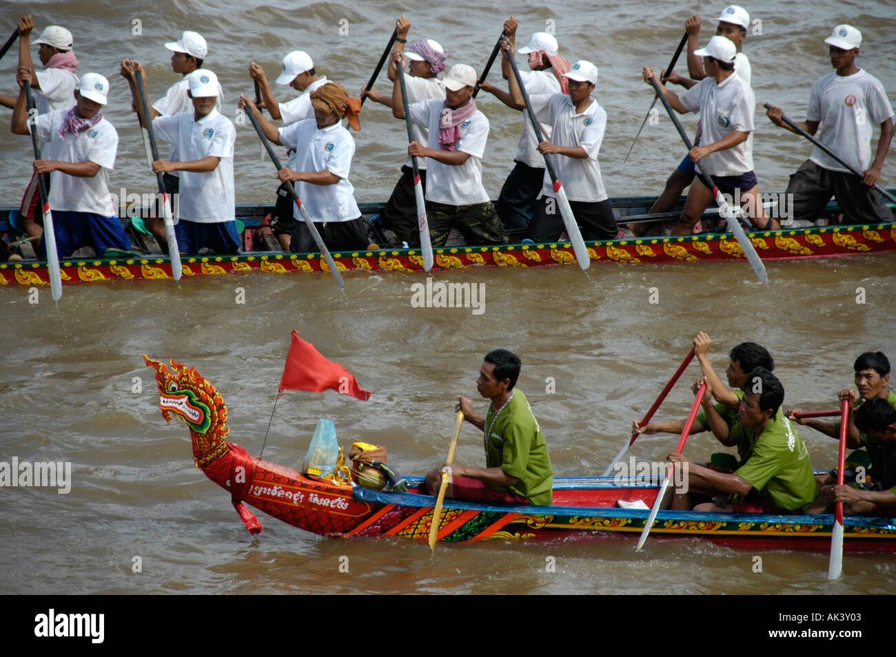 Two men in rowing boat hi-res stock photography and images - Alamy