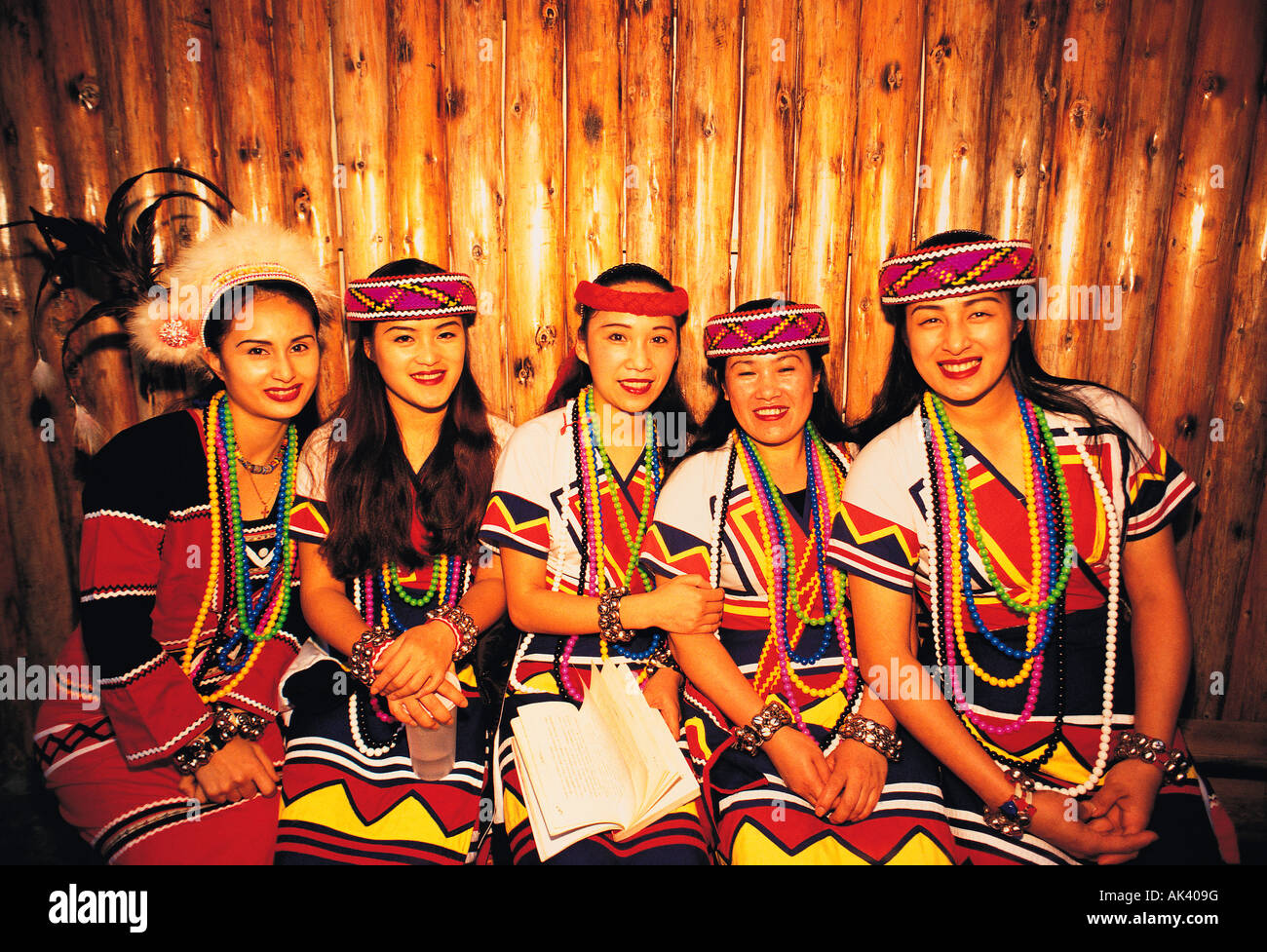 Tribe people of taiwan hi-res stock photography and images - Alamy