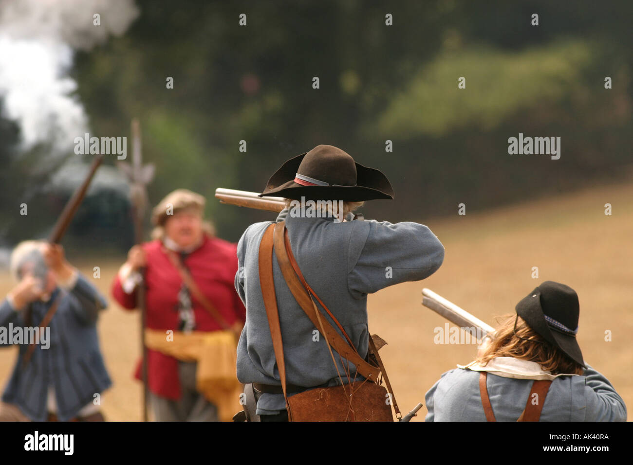 English civil war soldier firing musket hi-res stock photography and ...