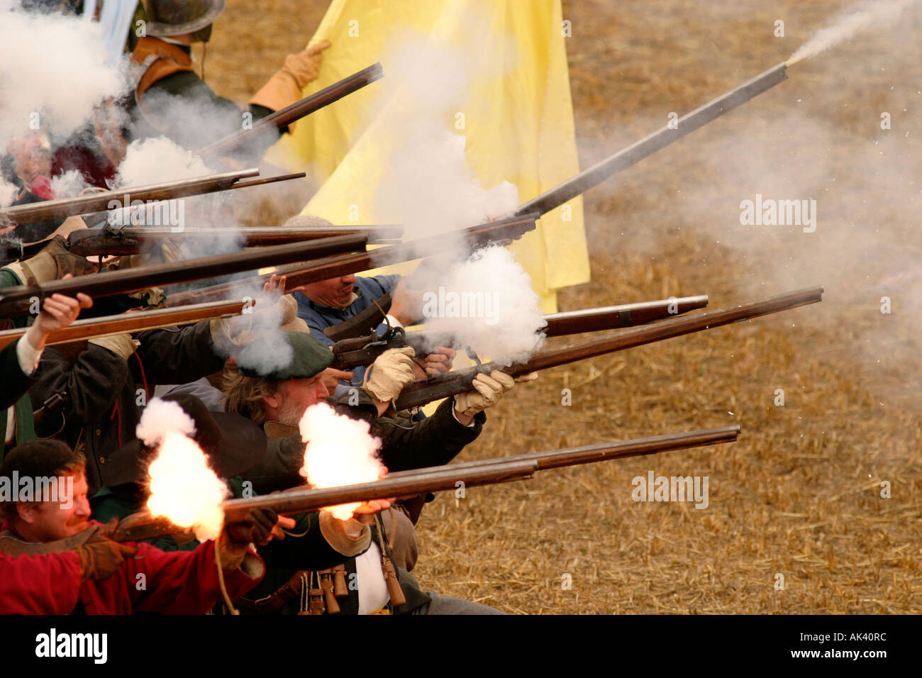 Muskets firing at Sealed Knot Battle , Cornwall UK Stock Photo - Alamy