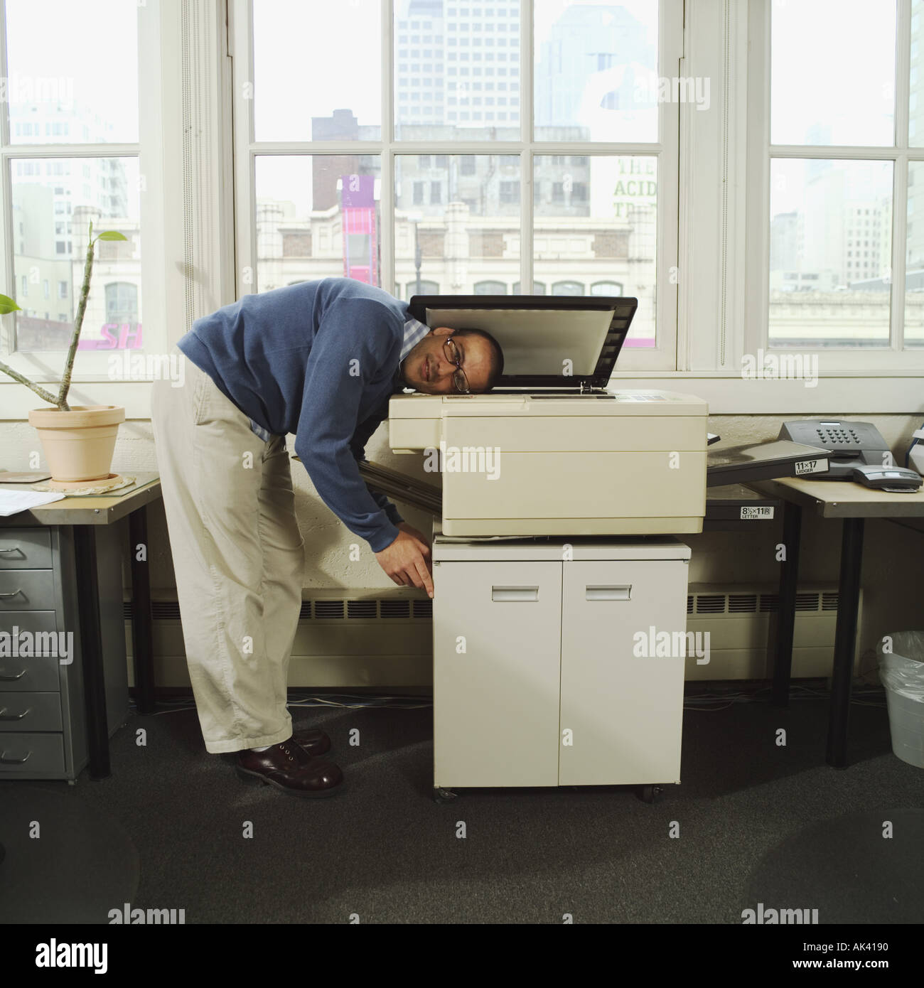 Man stressing humor hi-res stock photography and images - Alamy