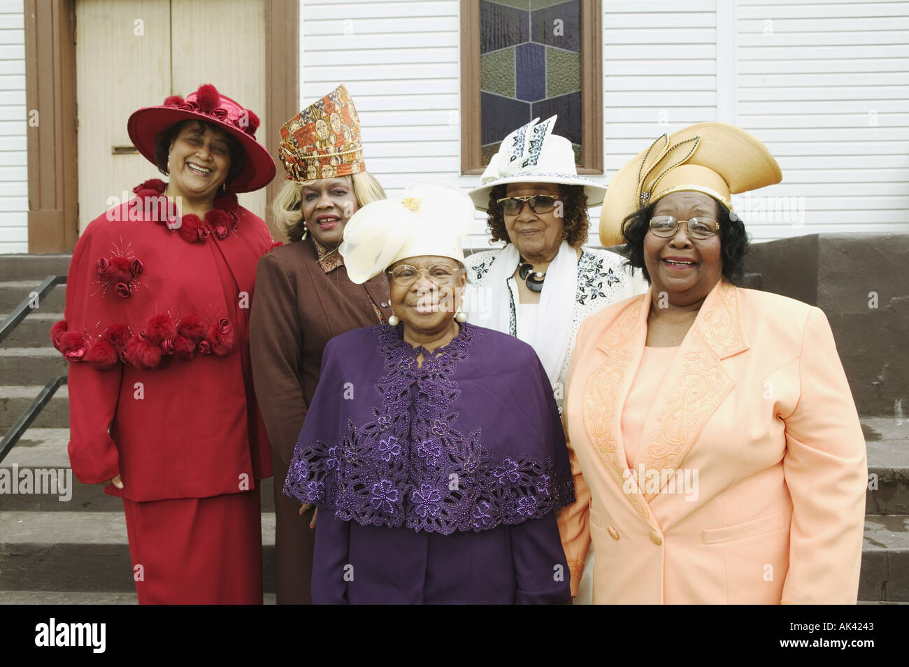Five senior women wearing hats Stock Photo - Alamy
