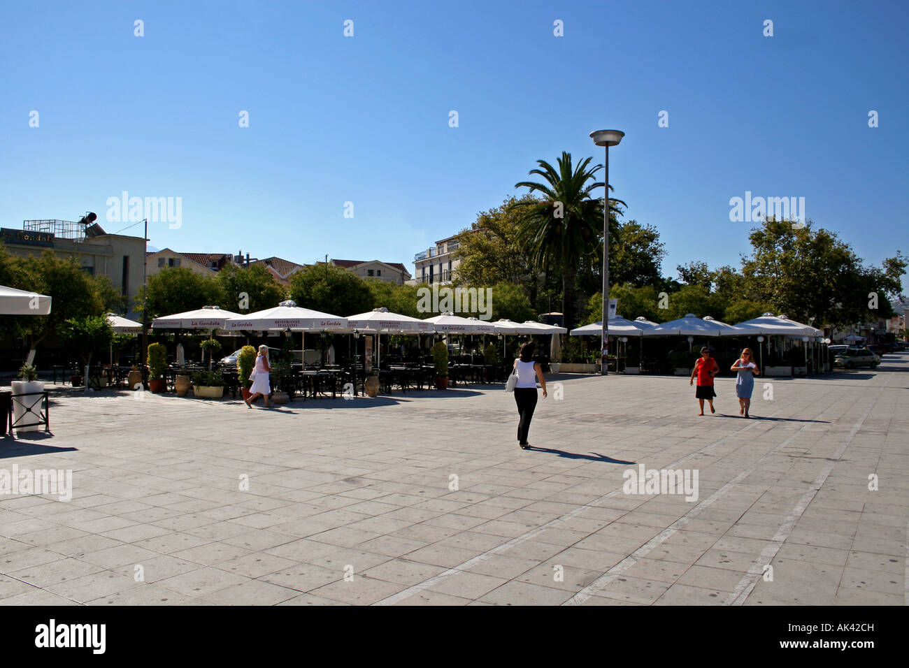 KEFALONIA. ARGOSTOLI MAIN TOWN SQUARE. GREEK IONIAN ISLAND Stock Photo ...