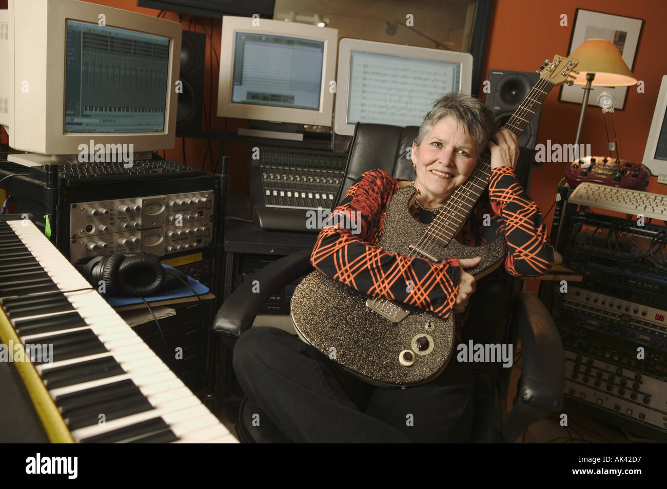 Fifties recording studio hi-res stock photography and images - Alamy