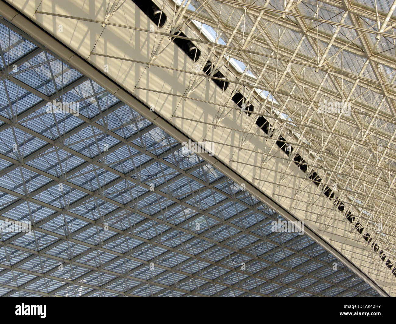 Glass and Metal Roof Structure Stock Photo - Alamy