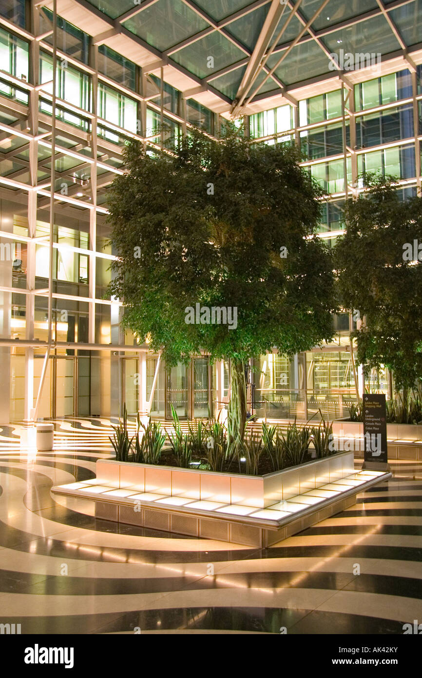 Jubilee place canary wharf hi-res stock photography and images - Alamy