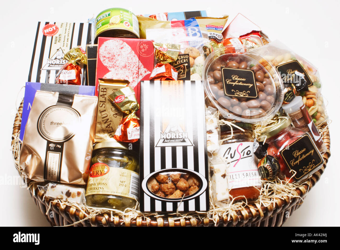Gift packaging hamper hi-res stock photography and images - Alamy