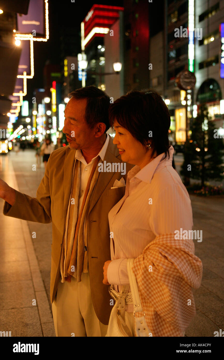 People watching street display hi-res stock photography and images - Alamy