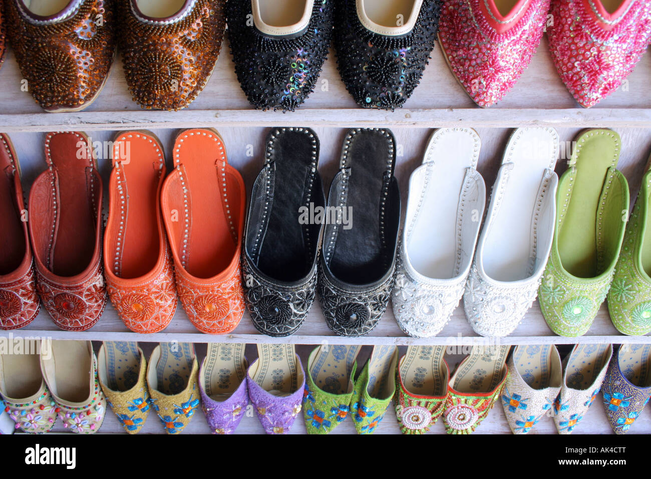 Girls wearing white shoes hi-res stock photography and images - Alamy