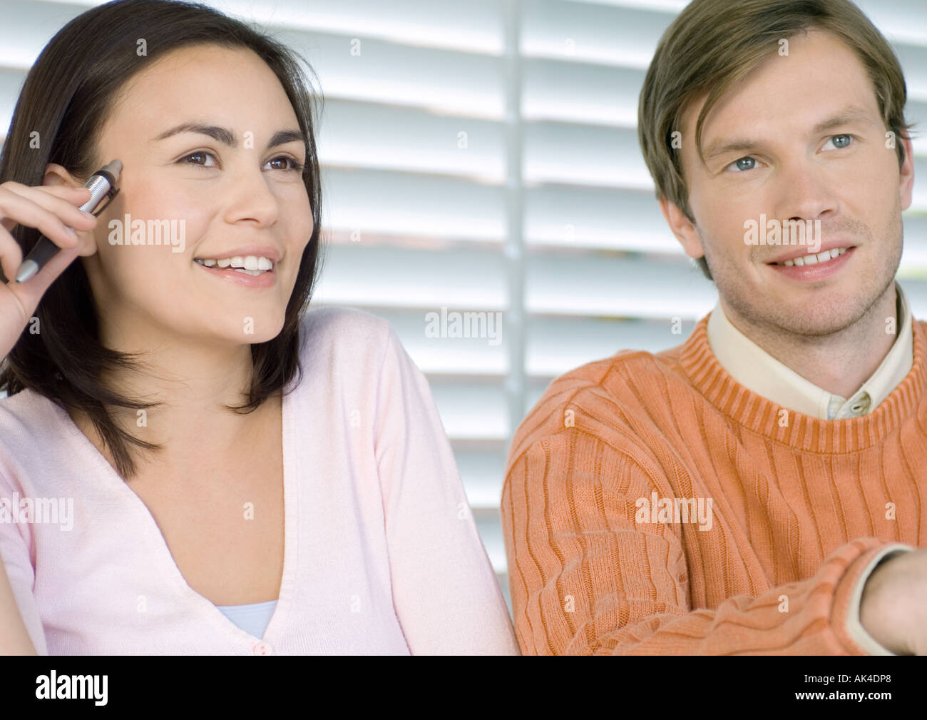 Side view of couple hi-res stock photography and images - Alamy