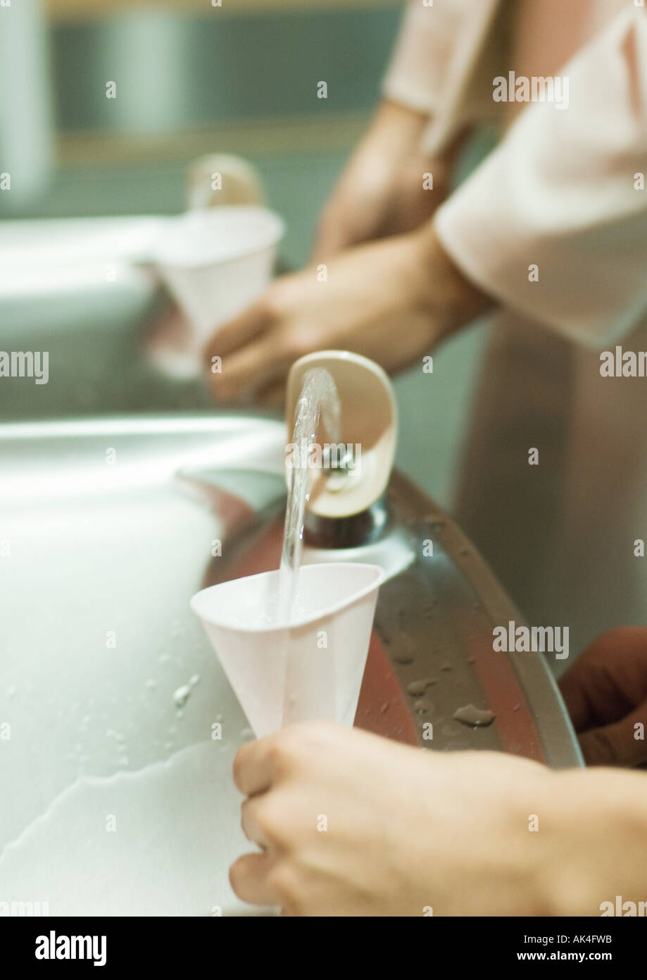 Fills filling cup cups hi-res stock photography and images - Alamy