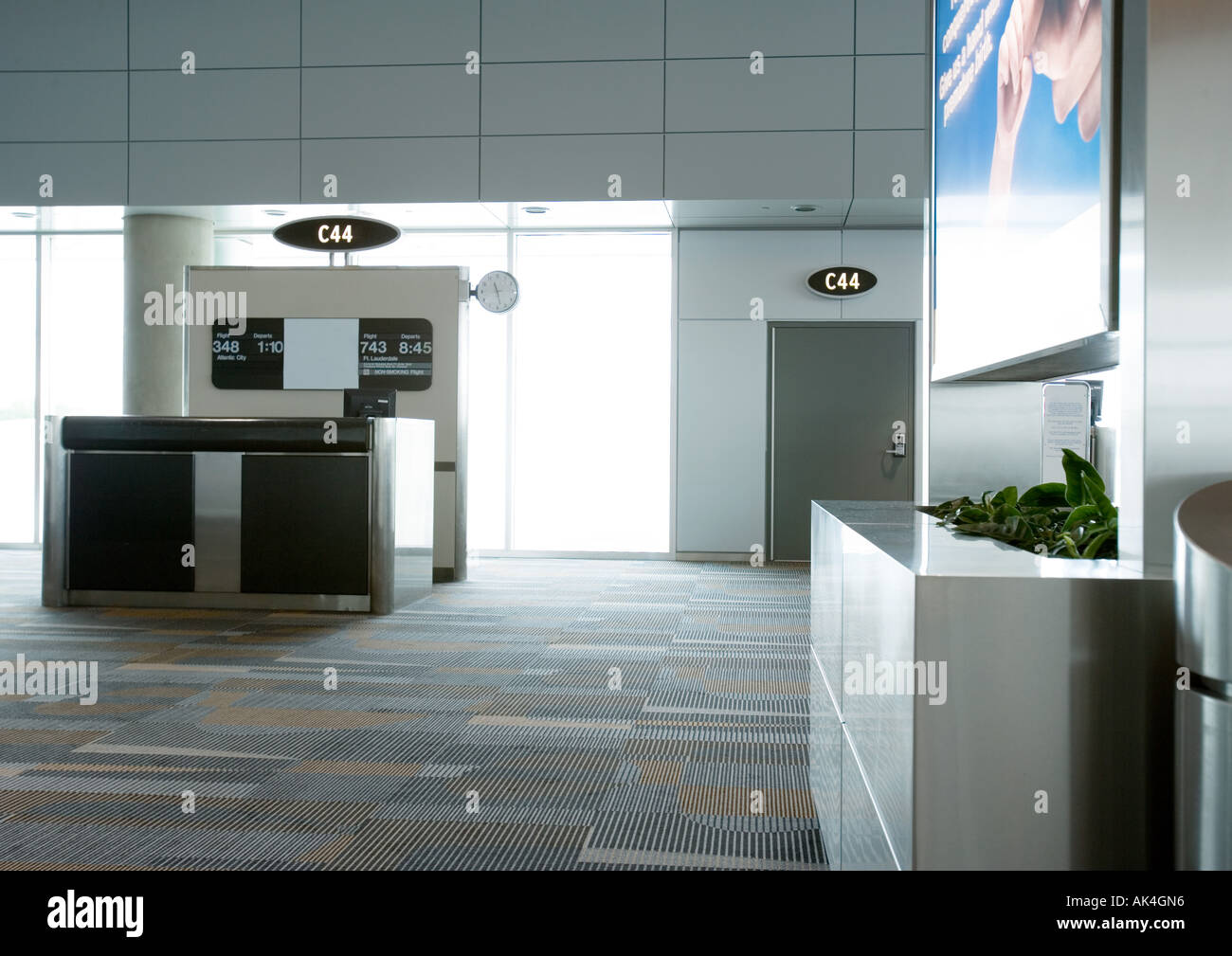 Check-in counter at boarding gate Stock Photo - Alamy