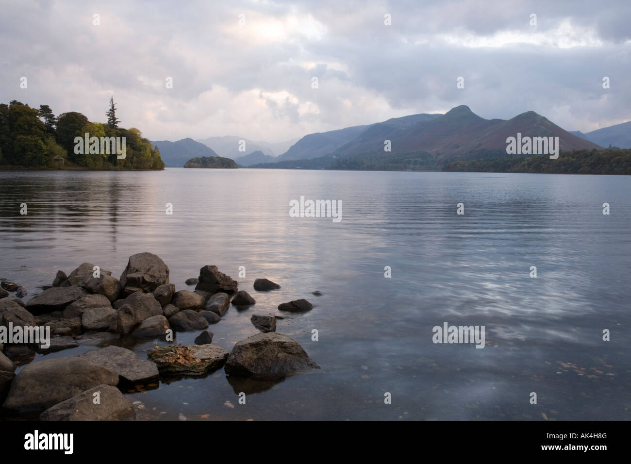 St herberts island derwent water hi-res stock photography and images ...