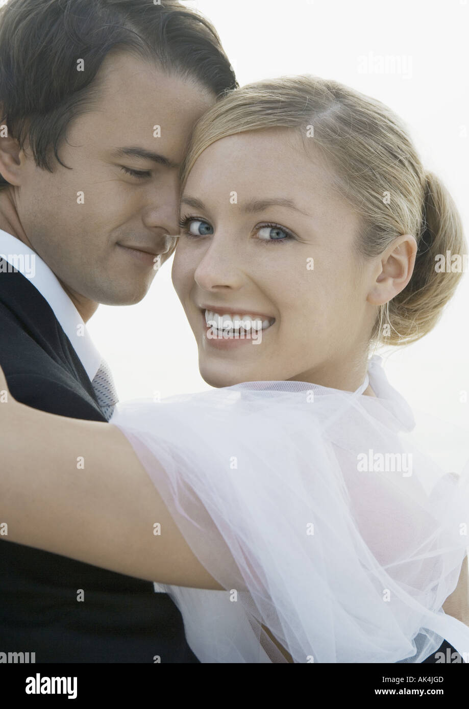 Men in suits hugging hi-res stock photography and images - Alamy