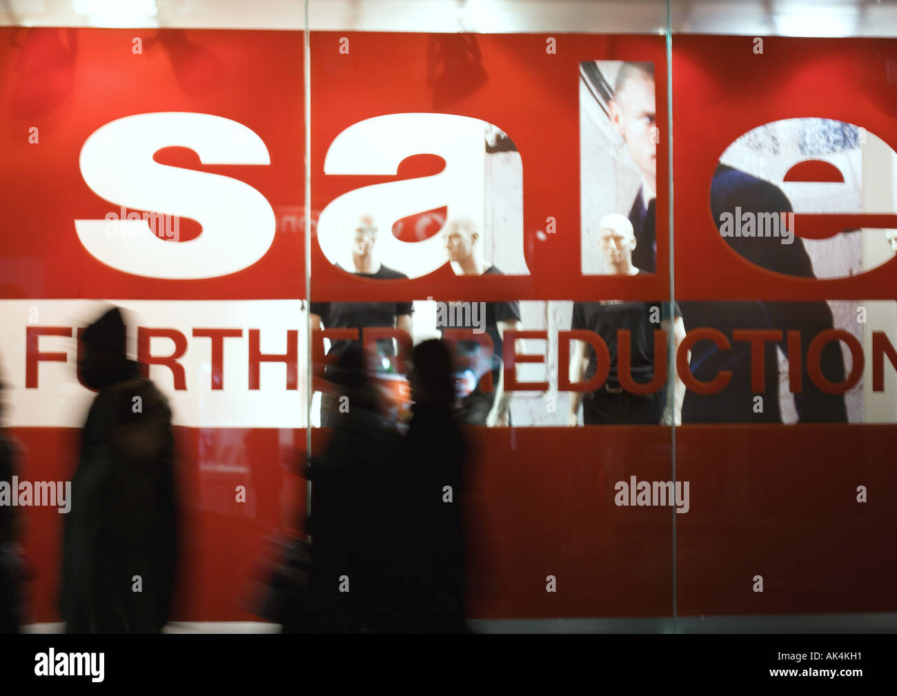 Sale sign in shop window Stock Photo - Alamy