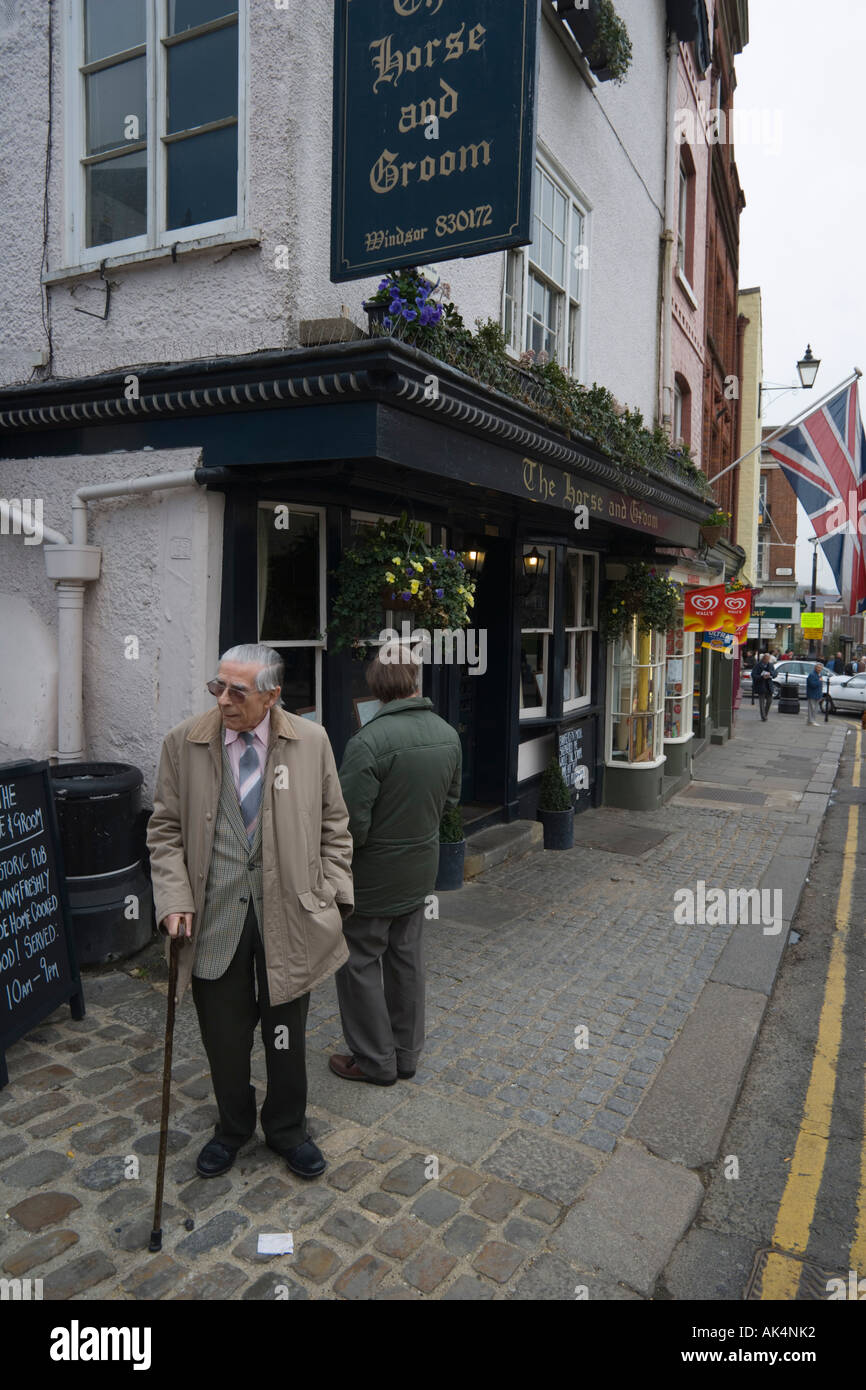 English gentleman hi-res stock photography and images - Alamy