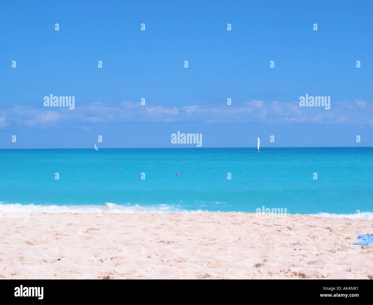 Ocean waves on santa hi-res stock photography and images - Alamy